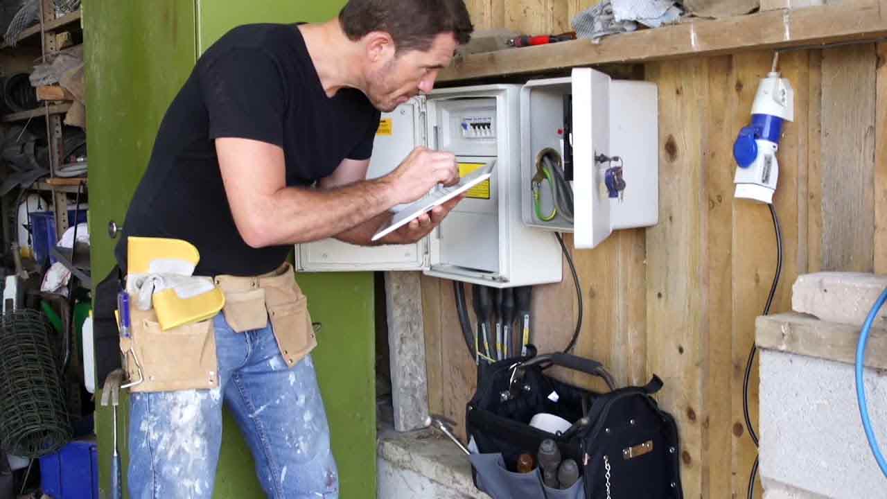 Pruvan | Simplify the Job of Managing Field Work | Be a Boss